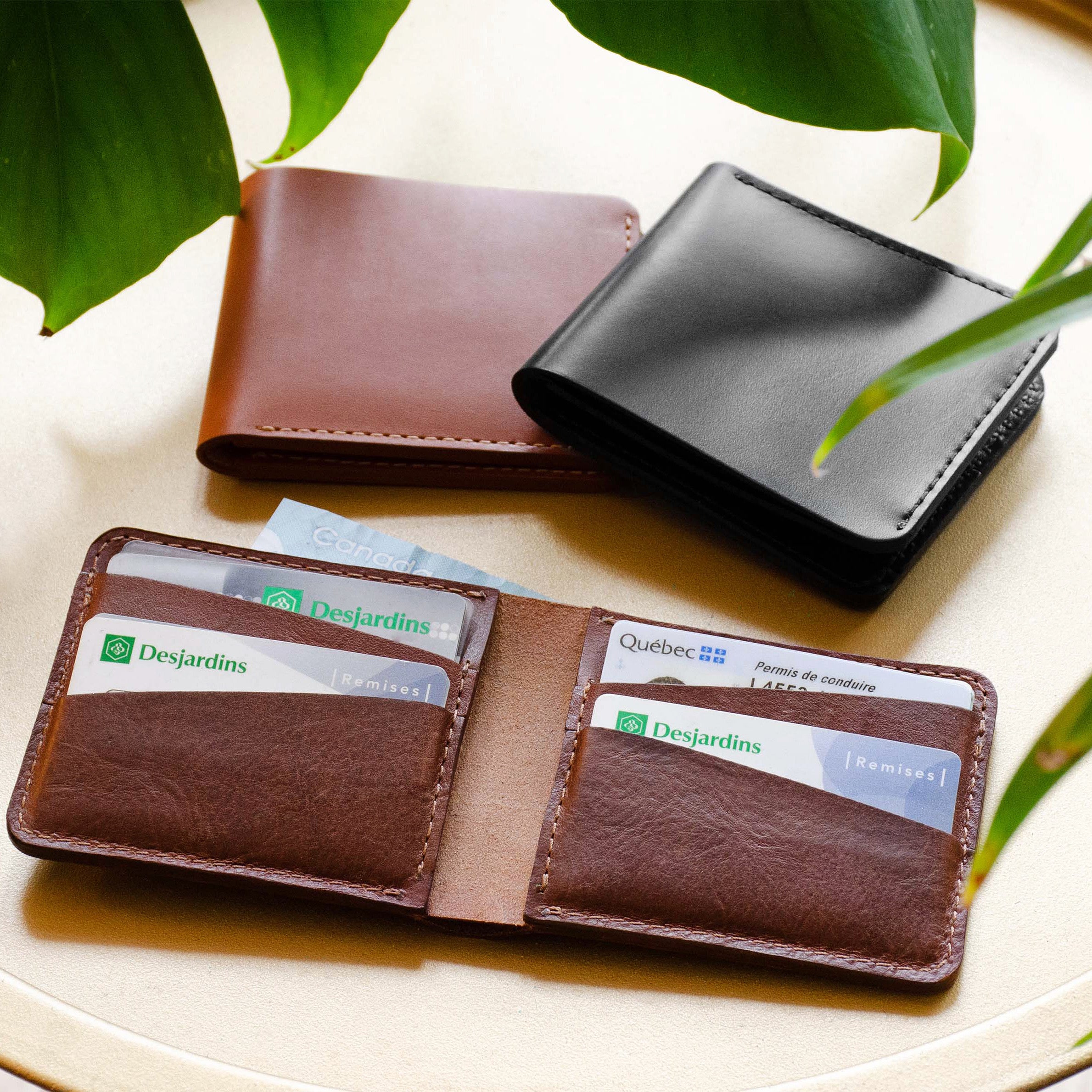 Leather Wallets Handcrafted in Montreal | Shop now | Fab'